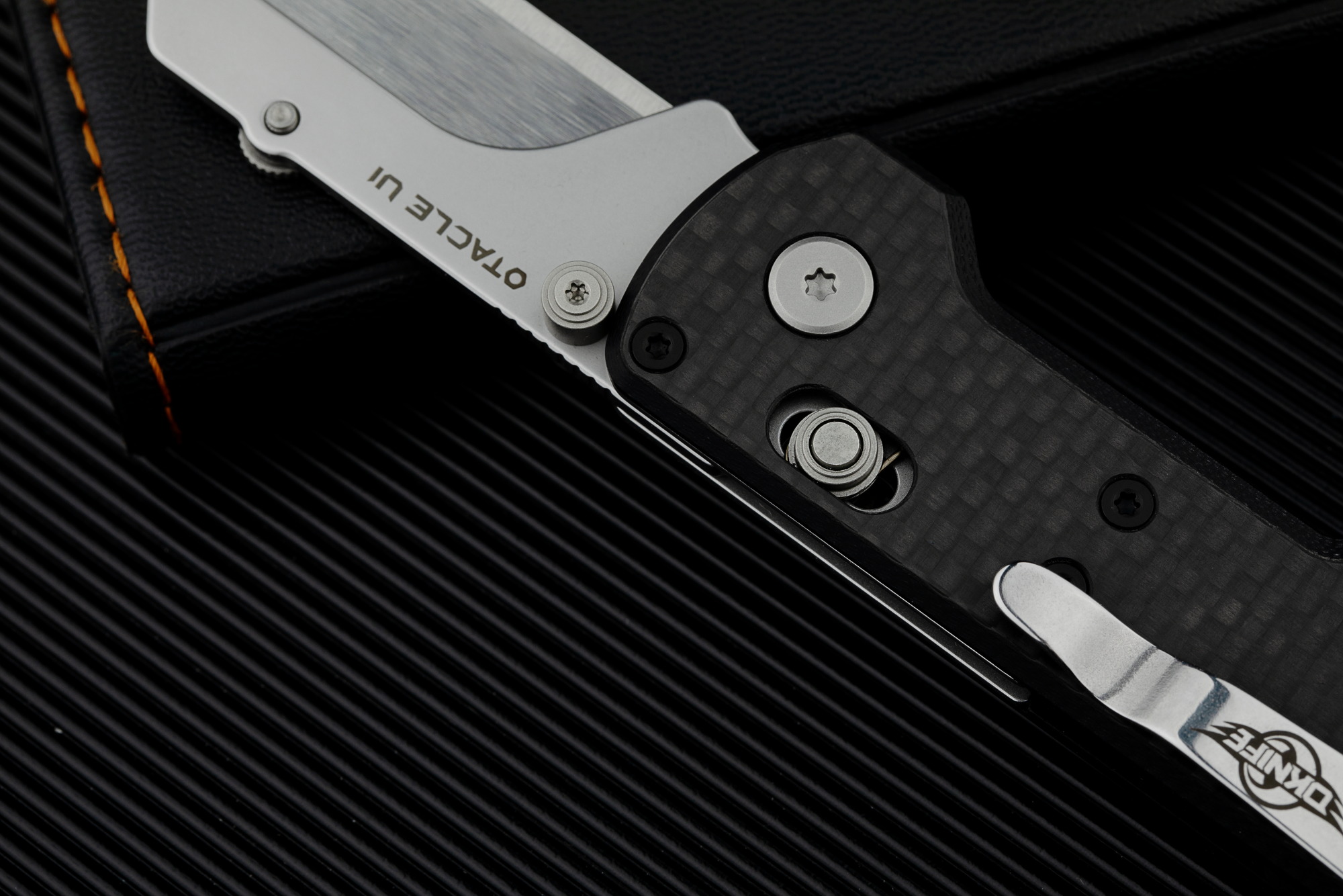 Otacle U1 탄소섬유 다용도툴 - Olight Korea